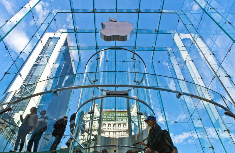 New York editorial image. Image of computer, avenue, apple - 63171865