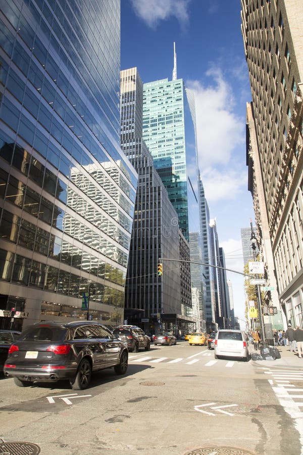 New York - Midtown Manhattan Editorial Stock Image - Image of empire ...