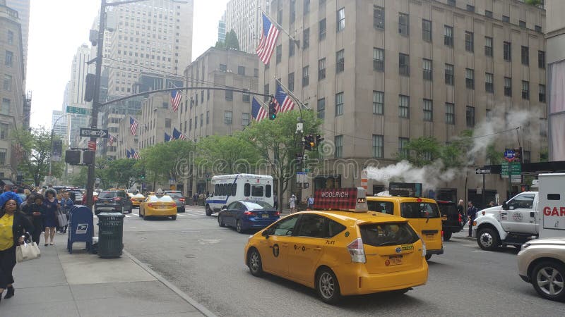 New York Rush Hour in Manhattan Editorial Photography - Image of ...