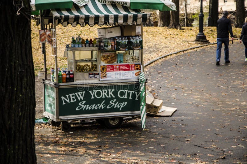New York Snack Stop editorial image. Image of central - 107909500