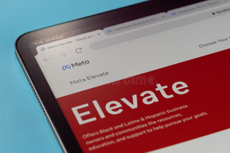Browsing Meta Elevate Service Editorial Image - Image of background ...