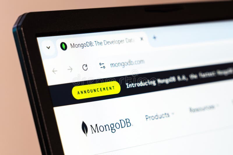 New York, USA - January 26, 2025: MongoDB Website Homepage Displaying Logo and Developer ...