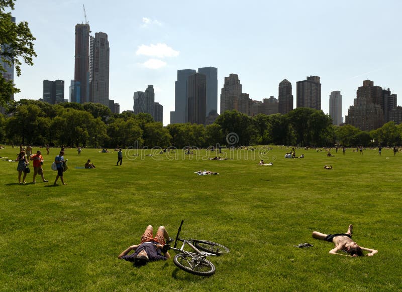 New York, USA - May 25, 2018: People in Central Park in New York ...