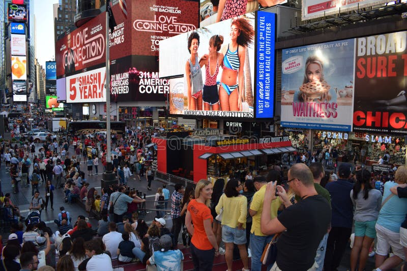 New York / USA - 15/06/2017 - Panoramic View of Times Square Editorial ...