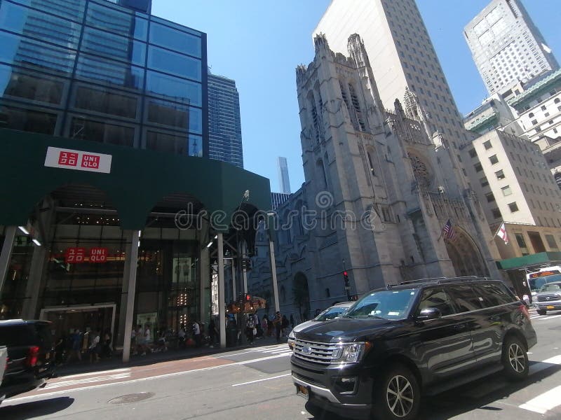 New York - Walking through Manhattan Area Editorial Stock Image - Image ...