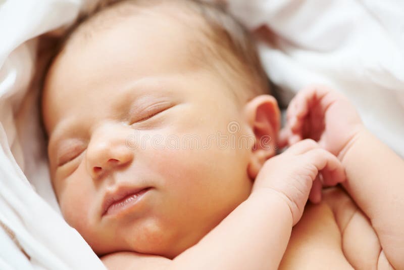 Squint of newborn baby stock image. Image of birthday - 36100187