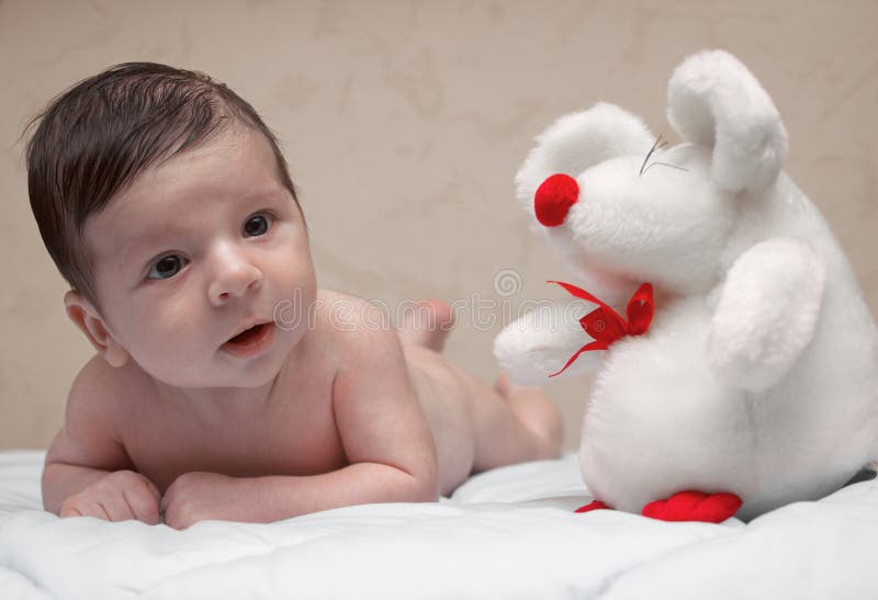 Newborn Baby and Mouse stock image. Image of lovely, skin - 13235233