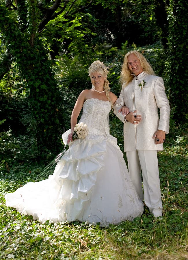 Newly Wedded Couple in the Park Stock Photo - Image of coiffure, bridal ...