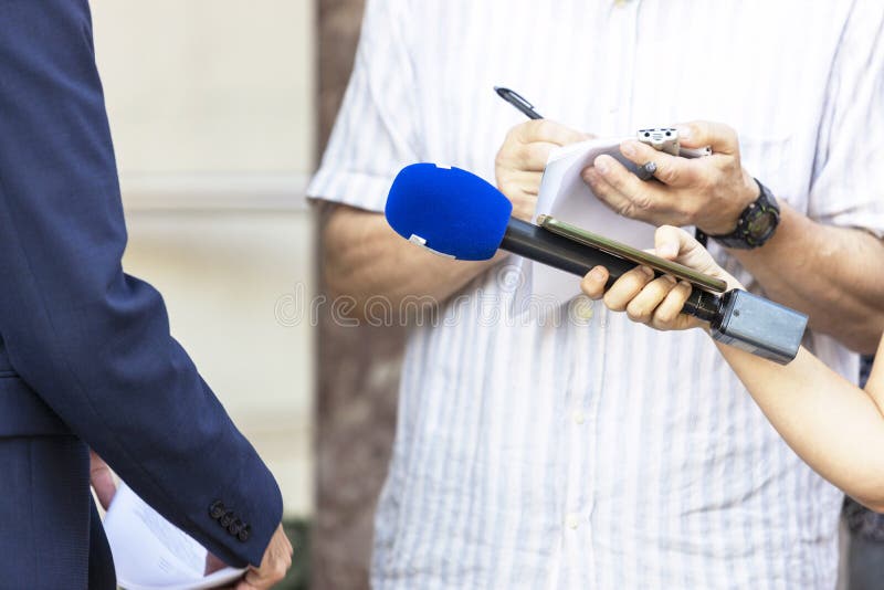 446 Reporter Interview Notes Stock Photos - Free & Royalty-Free Stock ...