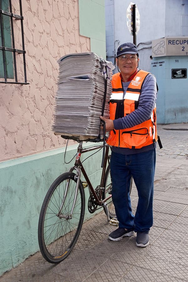 758 Newspaper Seller Stock Photos - Free & Royalty-Free Stock Photos ...