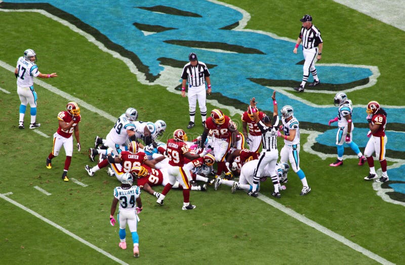 NFL - Ref Signals Touchdown! Editorial Stock Photo - Image of enjoy ...