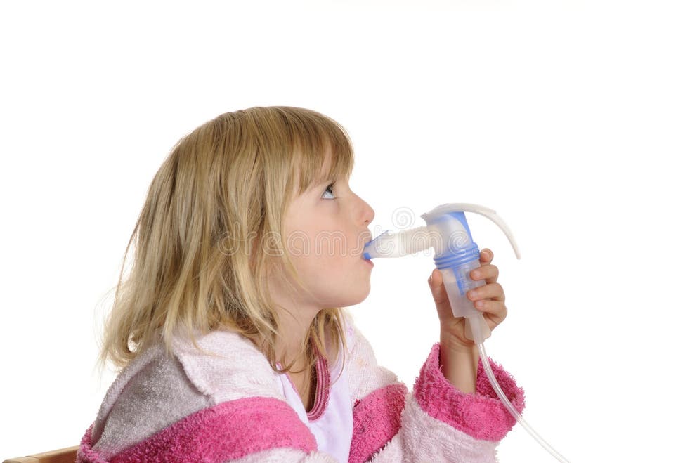 Niña inhalada imagen de archivo. Imagen de rosa, bronquitis - 16374507