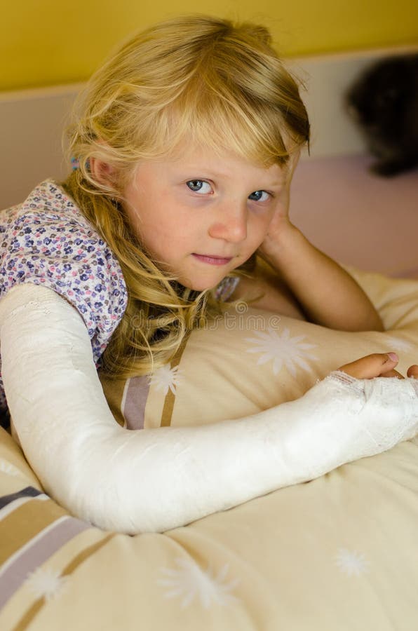 Mano Lastimada Fotos - Libres de Derechos y Gratuitas de Dreamstime