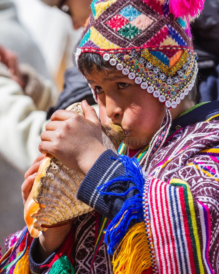 Muchacha quechua joven imagen de archivo editorial. Imagen de valle ...