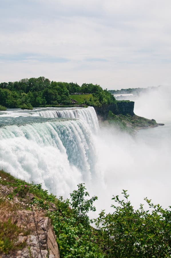 Niagara Falls State Park stock photo. Image of river - 15076806
