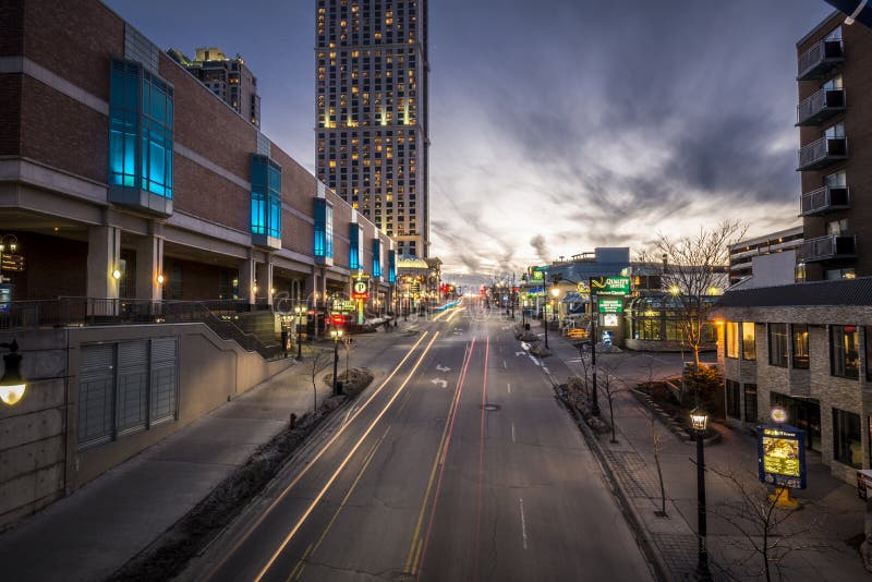Niagara street scene editorial photography. Image of outdoor - 51832097