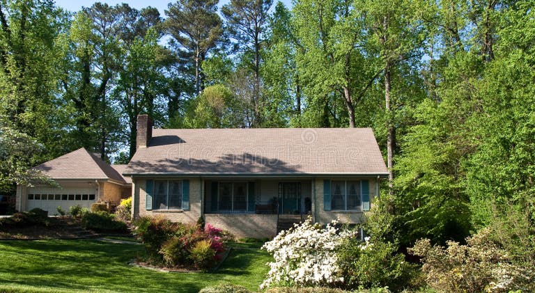 986 Brick Ranch House Stock Photos - Free & Royalty-Free Stock Photos ...