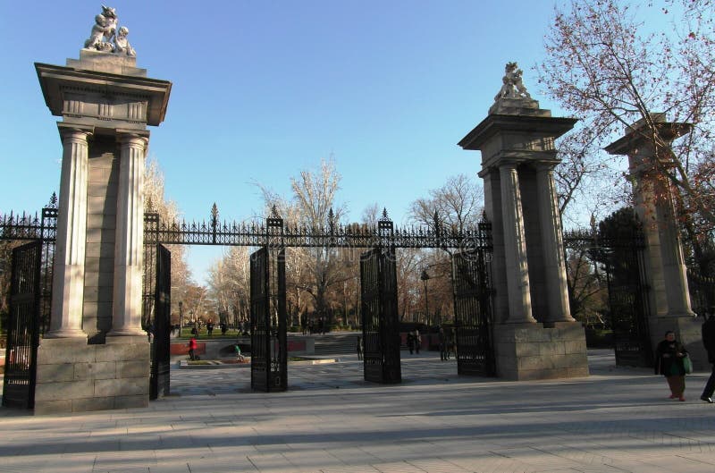 Nice City Madrid, Capital of Spain Editorial Photo - Image of building ...