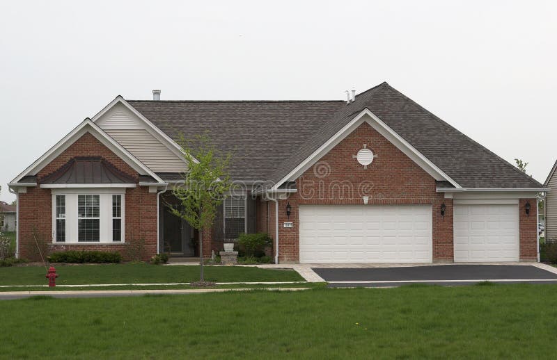 Nice Home stock image. Image of home, green, house, estate - 729249