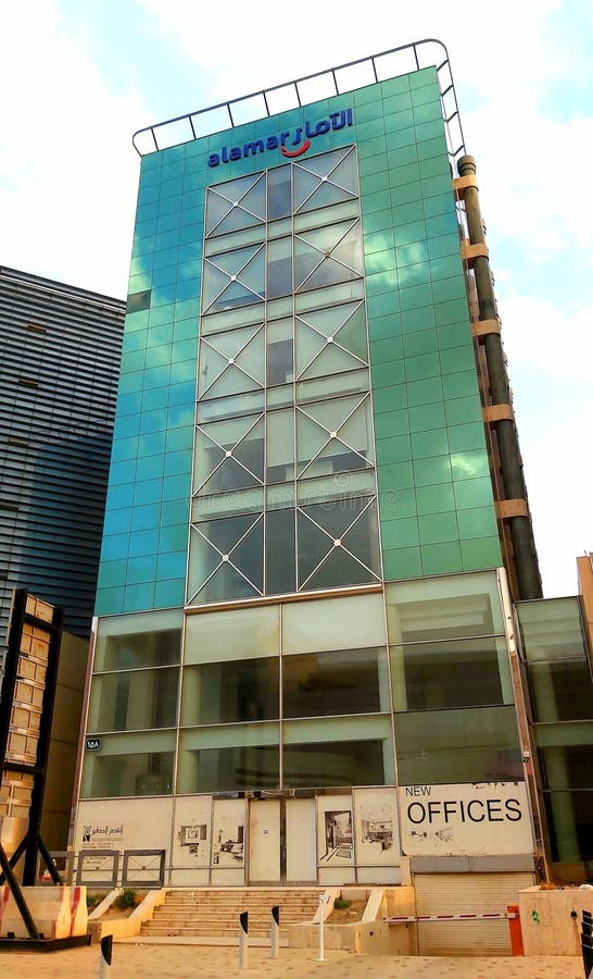 Nice Moderna Architetture with Glass Falcade in Riyadh Editorial ...