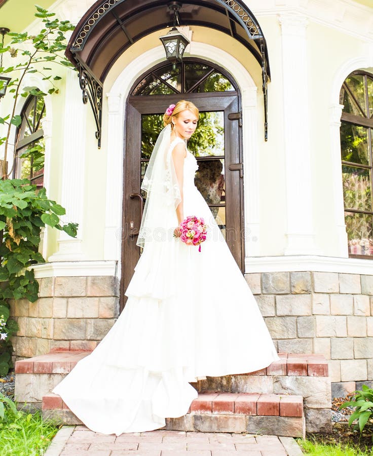 Nice Wedding Bouquet in Bride S Hand Stock Image - Image of dress ...