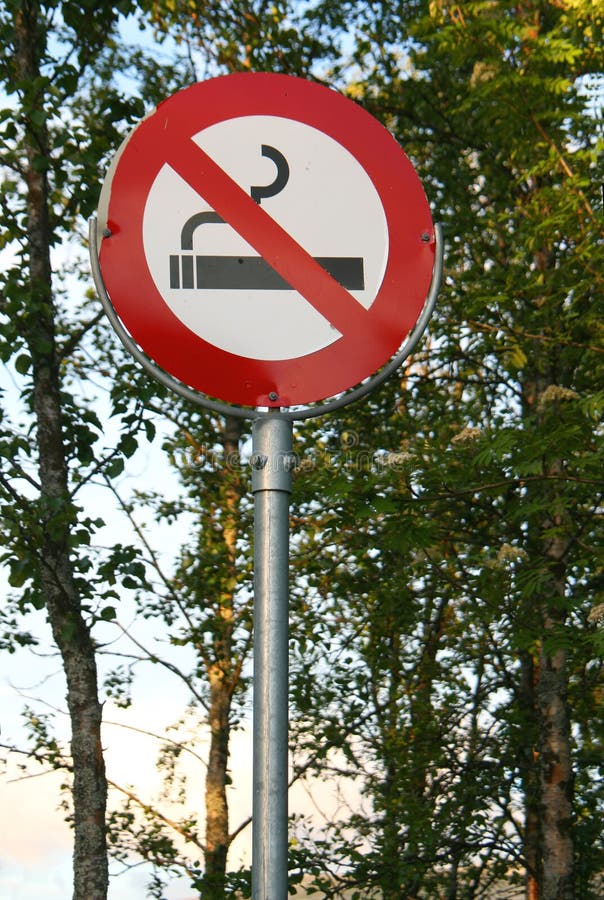 Nichtraucherzeichen stockfoto. Bild von nichtraucherzeichen - 5921610
