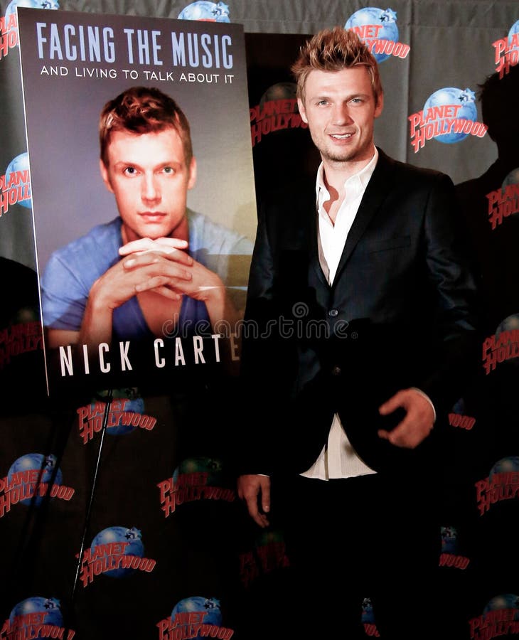 Nick Carter foto editorial. Imagen de libro, canto, cuadrado - 33972506