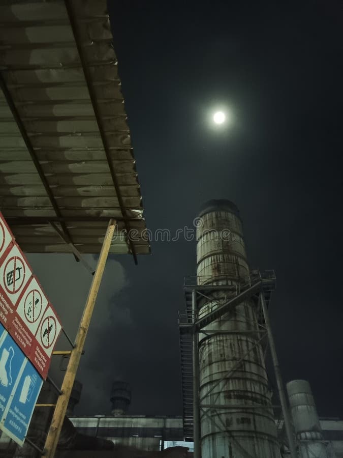 Nickel Manufacturing Industry Stock Image - Image of night, metropolis ...