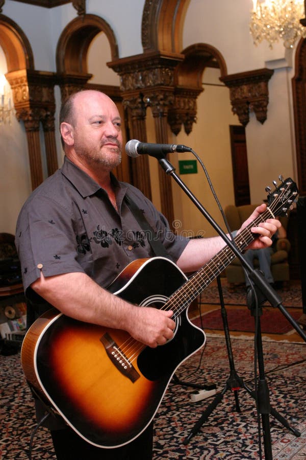 Nicu Alifantis editorial photography. Image of microphone - 22517037