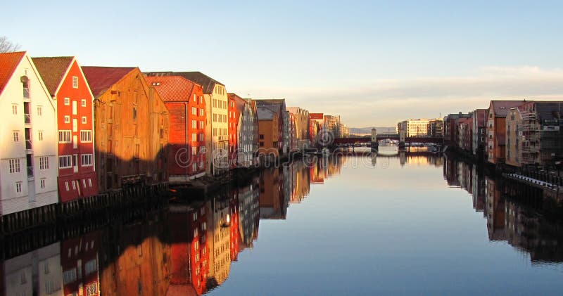 Nidelva river in Trondheim stock image. Image of scenery - 40575647