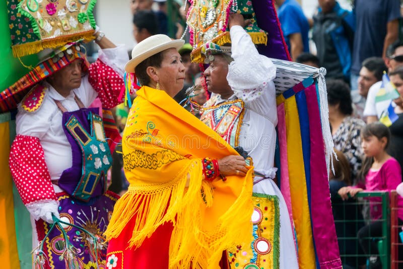 Inheemse Mensen Die, Zuid-Amerika Navigeren Stock Foto - Image of kano ...