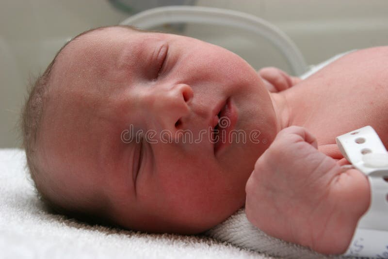Pasgeboren Baby stock foto. Afbeelding bestaande uit open - 216798