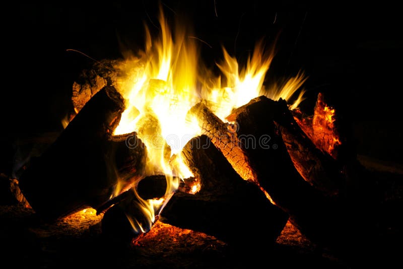 Night-burnt Good Burning Fire Camp Stock Photo - Image of nature, lake ...
