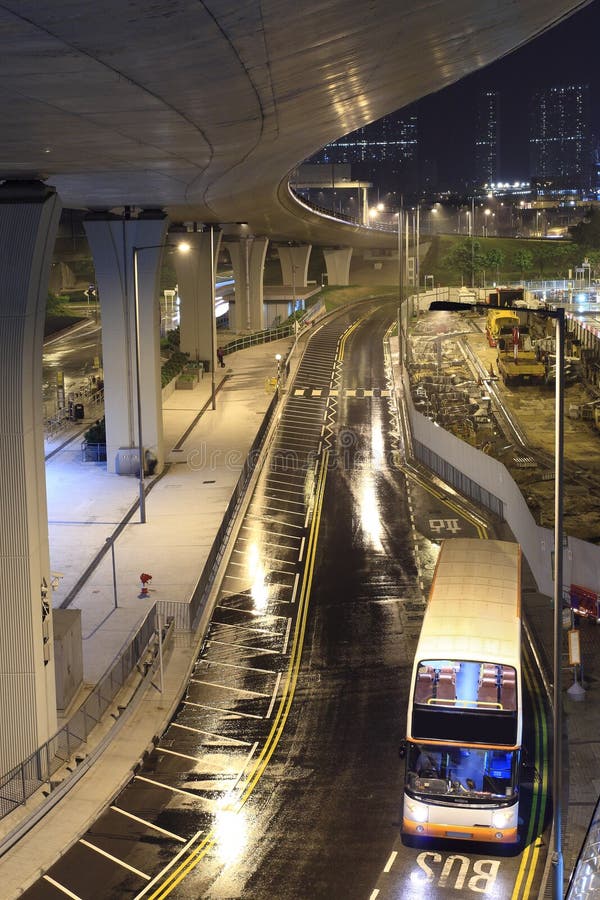 Night bus stock image. Image of evening, beam, metropolis - 5111909