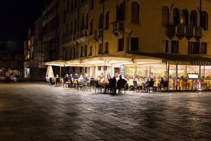 Night Cafe Coffee Shop People in the Dark Editorial Photography - Image ...
