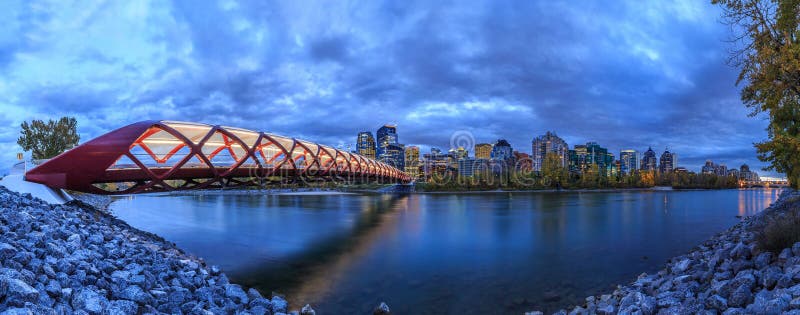 Calgary S Peace Bridge and Skyline at Night Editorial Stock Image ...