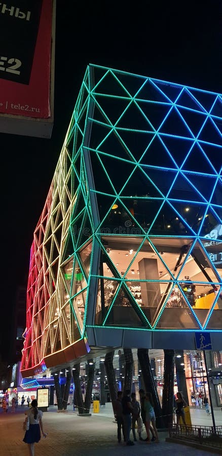 Shopping centre editorial image. Image of lights, shopping - 136240035