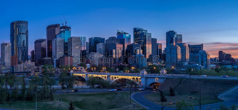 Night Cityscape of Calgary, Canada Editorial Image - Image of scene ...
