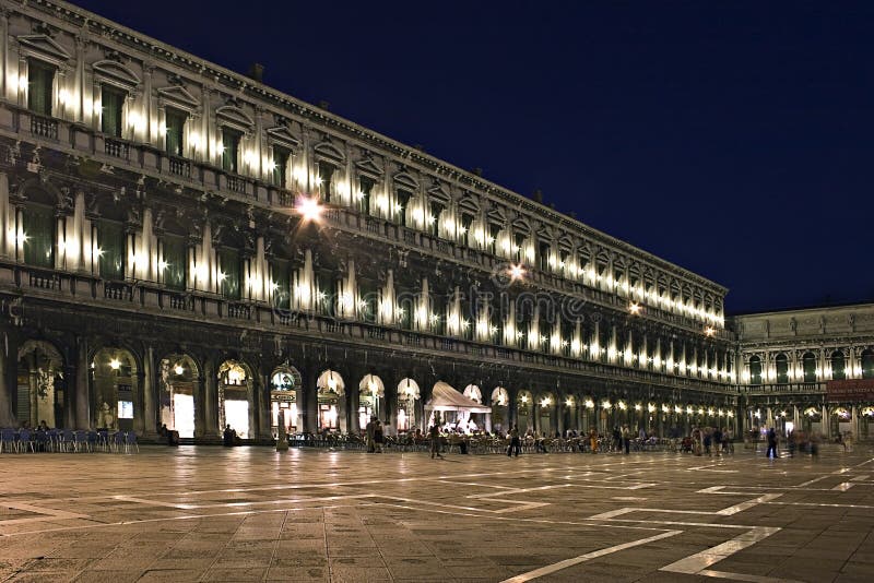 Uffizi Night Shot stock image. Image of italy, firenze - 998271