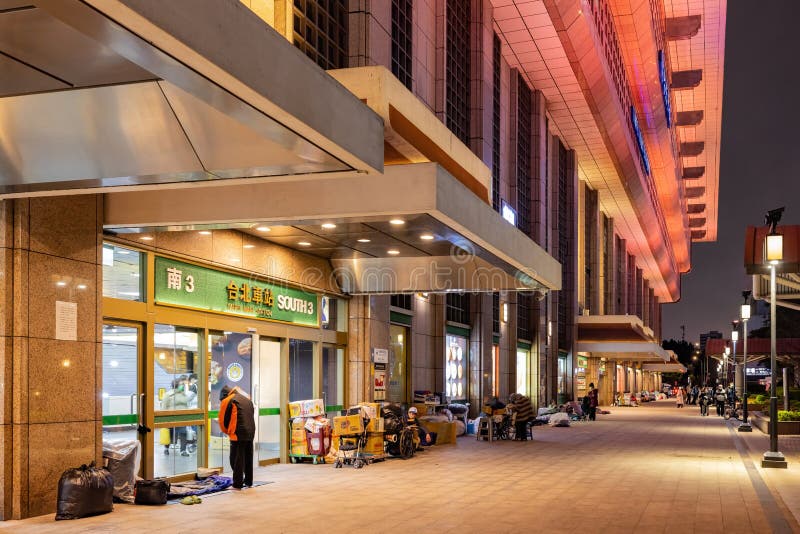 Night Exterior View of the Taipei Main Station Editorial Stock Image ...