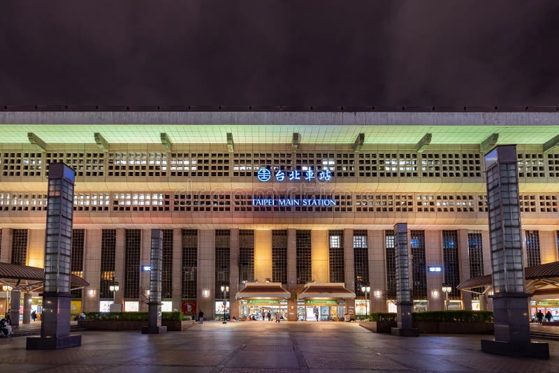 Night Exterior View of the Taipei Main Station Editorial Stock Photo ...