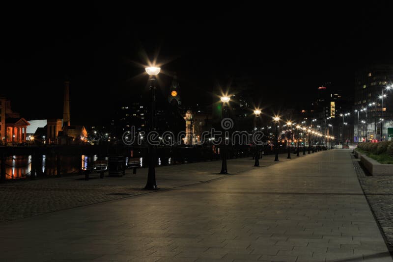 Liverpool Albert Dock editorial photography. Image of illuminated ...