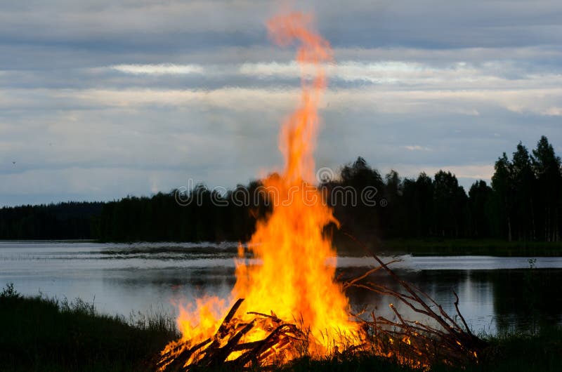 Night fire stock image. Image of cloudy, flame, evening - 20352393