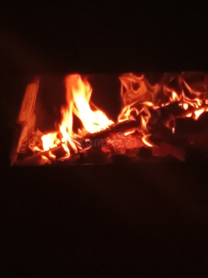 Night fire beautiful super stock image. Image of fire - 140085631