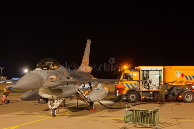 Night Flight Exercise F-16 Fighting Falcon Editorial Stock Image ...