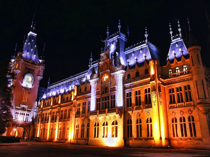 Night palace stock image. Image of palace, illuminated - 29295655