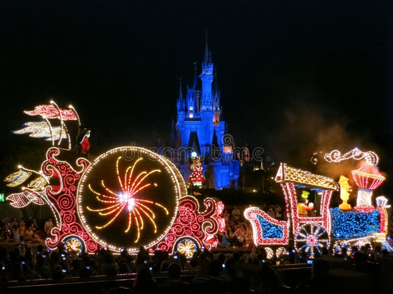Night Parade at Tokyo Disneyland Editorial Stock Photo - Image of night ...