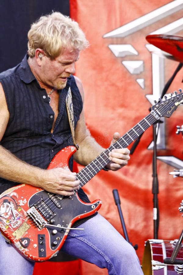 Night Ranger Guitarist Brad Gillis Editorial Photography - Image of ...
