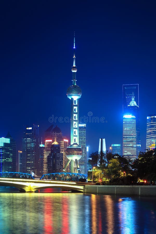 Night Scene of Beautiful Shanghai Stock Image - Image of center, pearl ...