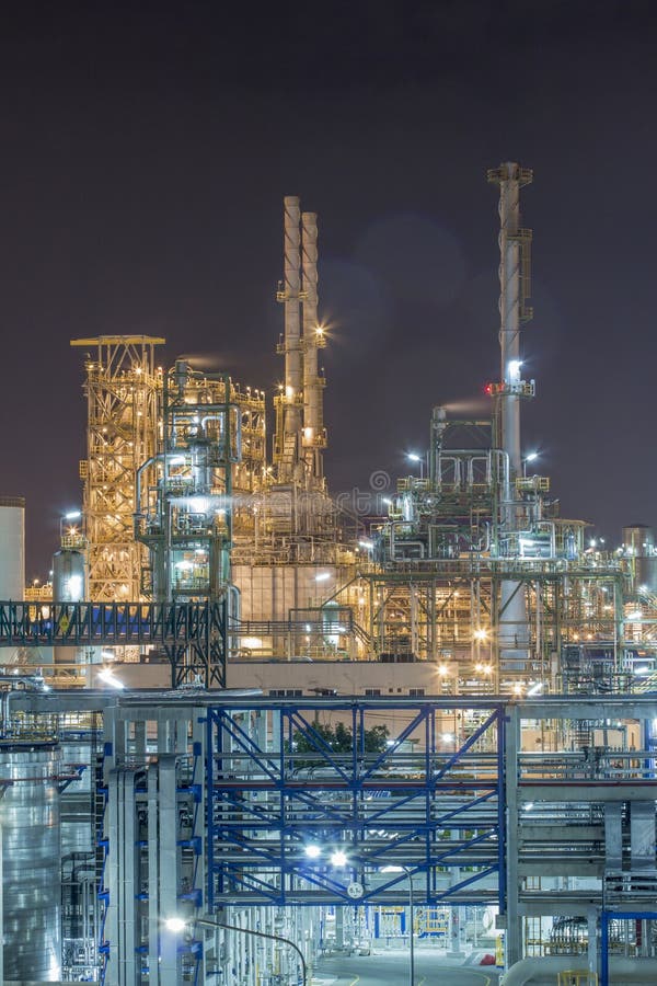 Night Scene of Refinery Plant Stock Image - Image of steam, factory ...